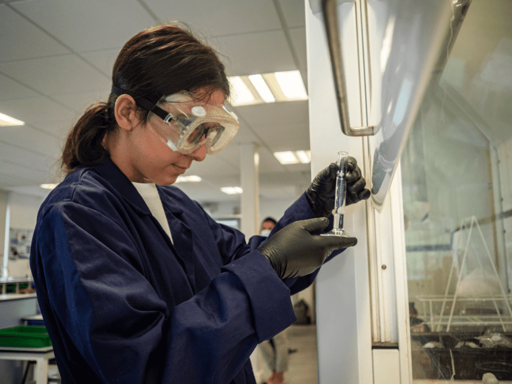 Lvl 3 BTEC National Extended Applied Science Course